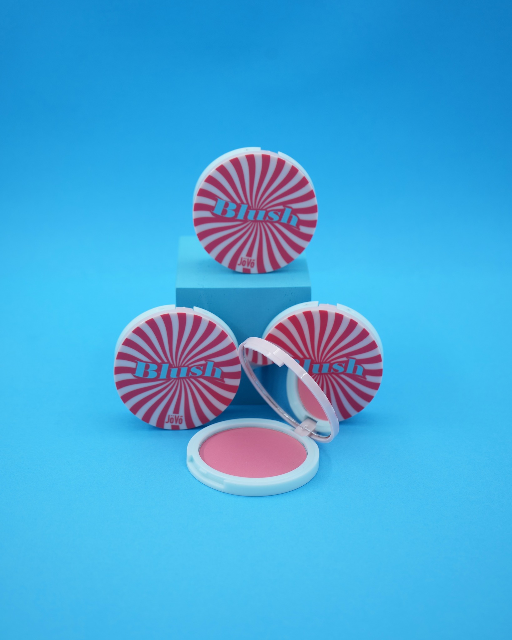 JÖVŐ MAQUILLAJE - REAL NOT PERFECT